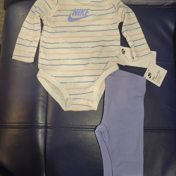 Nike | Matching Sets | Infant Baby Girl Nike Outfit Size 6mo | Poshmark